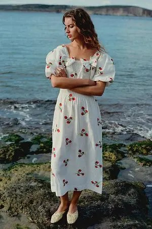 Damson Madder Lauren Midi Dress In White Strawberries - 38% Off